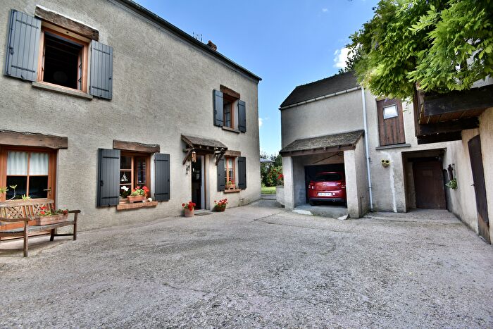 Maison 6 pièces à vendre à Issou