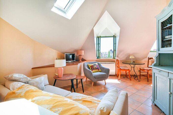 Appartement à louer - Centre, Melun - 2 pièces - 1 chambre