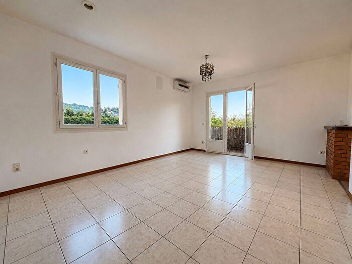 Luynes, Aix-en-Provence - Appartement 3 pièces à louer