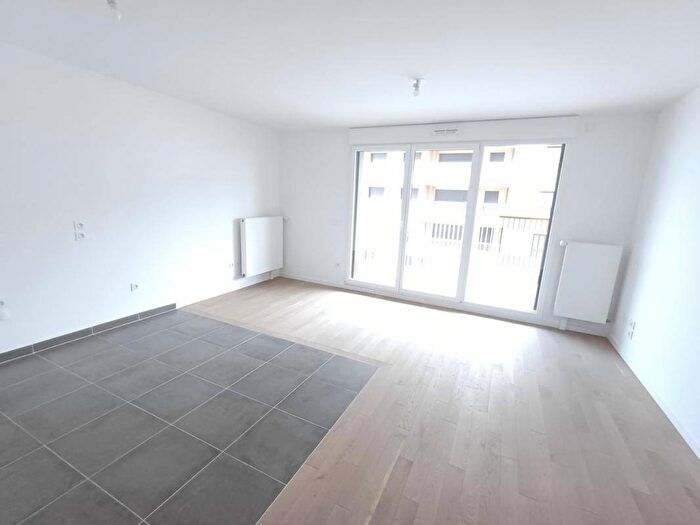 Appartement à louer - Plateau-Mont Valérien, Rueil-Malmaison - 2 pièces - 1 chambre