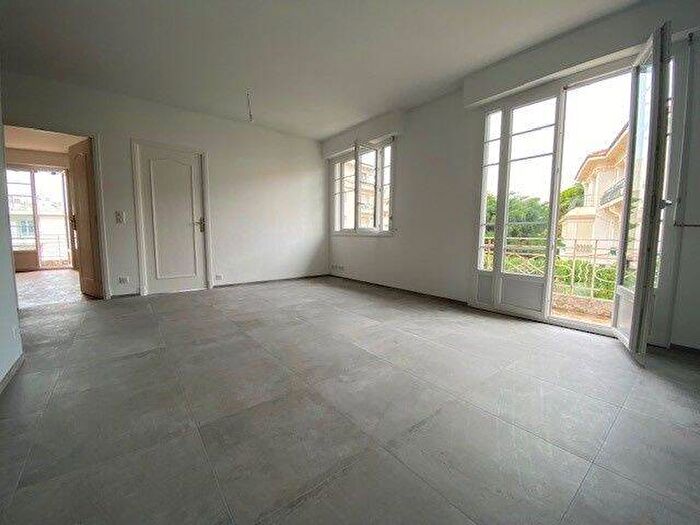 Appartement 3 pièces à louer à Poètes, Nice