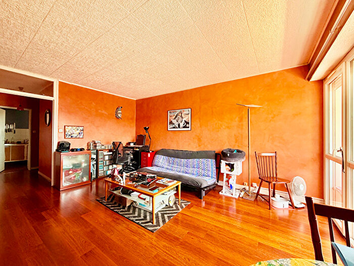 Appartement 2 pièces à vendre - Créteil, Centre ancien