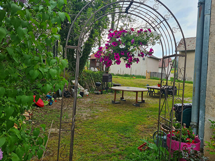 Onglières : Maison 9 pièces à vendre