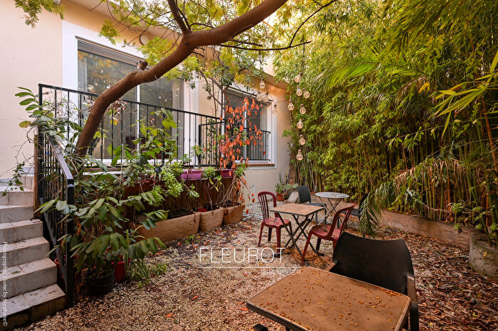 Maison à vendre - La Ciotat, Centre-ville - 8 pièces - 6 chambres