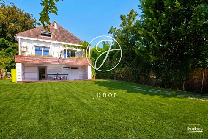 Maison 7 pièces à vendre à La Celle-Saint-Cloud, Les Gressets