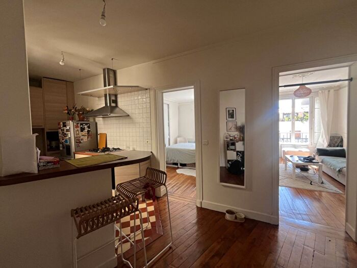 Centre-Voltaire, Asnières-sur-Seine : Appartement 2 pièces à louer