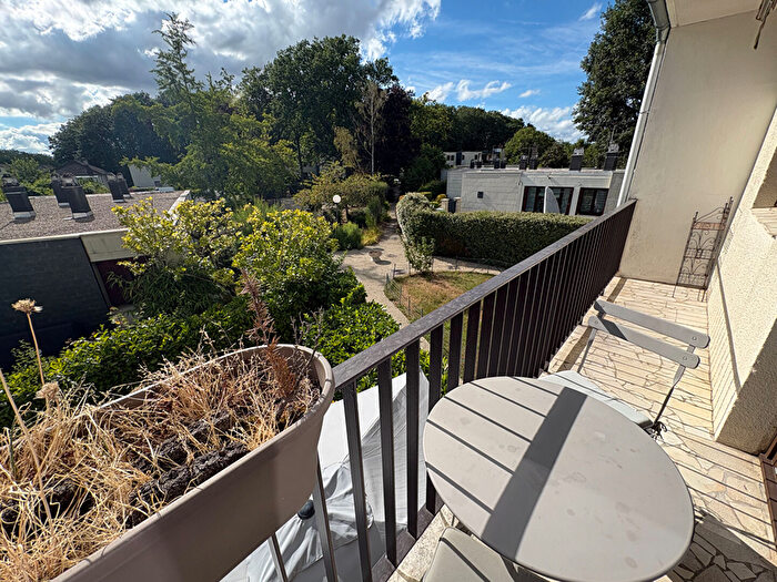 Appartement 5 pièces à Saint-Cyr-l'École, Epi d'Or, à vendre