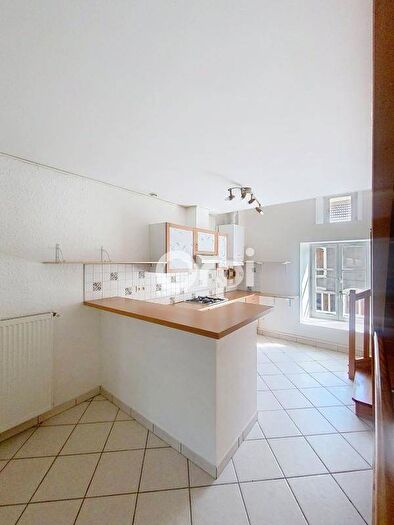 Appartement à louer - Centre, Neufchâteau - 2 pièces - 1 chambre