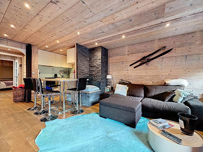 Appartement à vendre - Saint-Étienne-de-Tinée - 2 pièces - 1 chambre