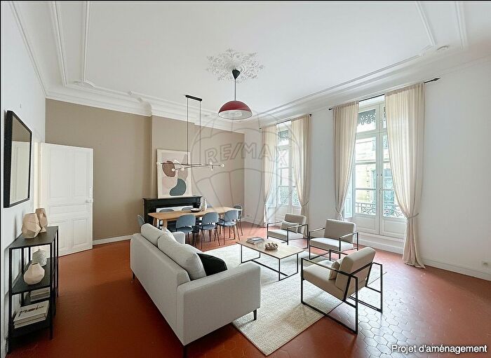 Appartement à vendre - Nîmes, Ecusson, Arènes - 5 pièces - 3 chambres