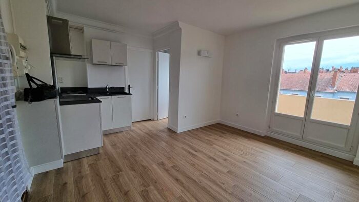 Appartement à louer - Grenoble, Bajatière - 1 pièce