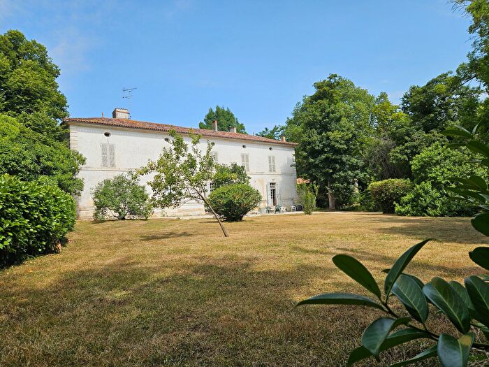 Maison 10 pièces à vendre - Saint-Germain-de-Marencennes