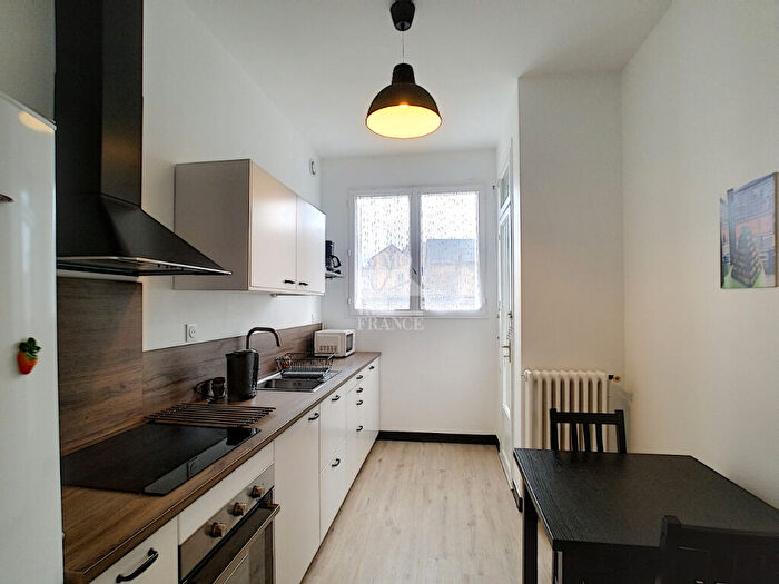 Appartement à louer - Laval, Pavement - 4 pièces - 3 chambres