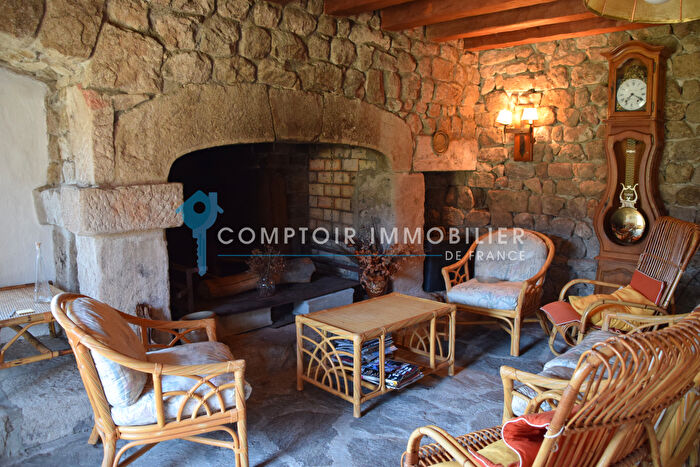 Maison à vendre - Saint-Cirgues-en-Montagne - 14 pièces - 6 chambres