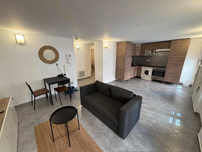 Appartement 2 pièces à louer à Les Grandes Carmes, Marseille 2ème arrondissement