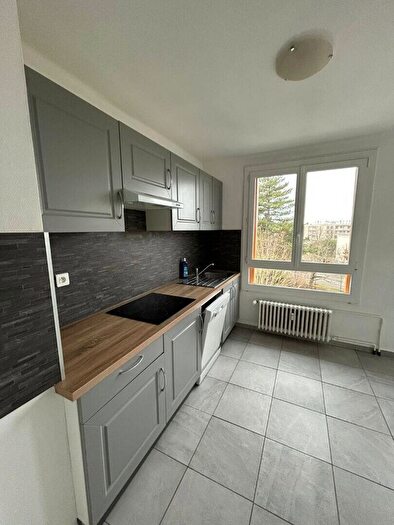 Appartement à louer - Reservoirs, Compiègne - 5 pièces - 4 chambres