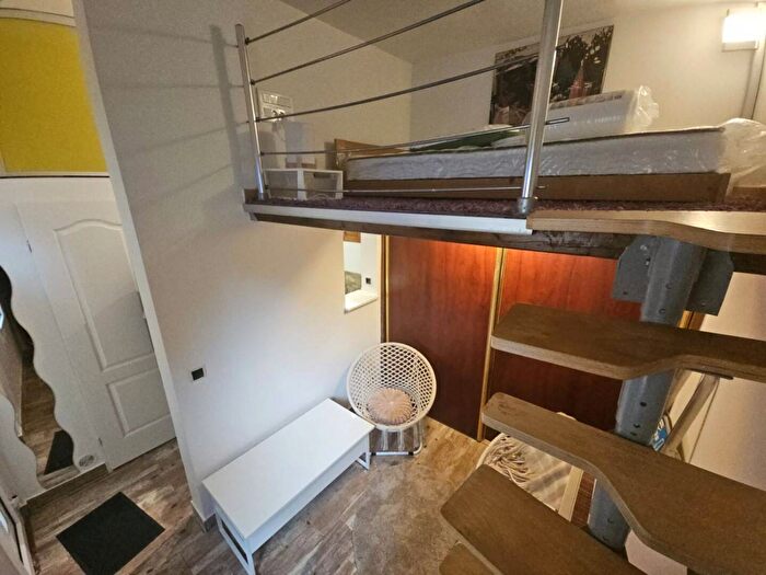 Appartement à louer - Le Vieux-Saint-Maur, Saint-Maur-des-Fossés - 1 pièce