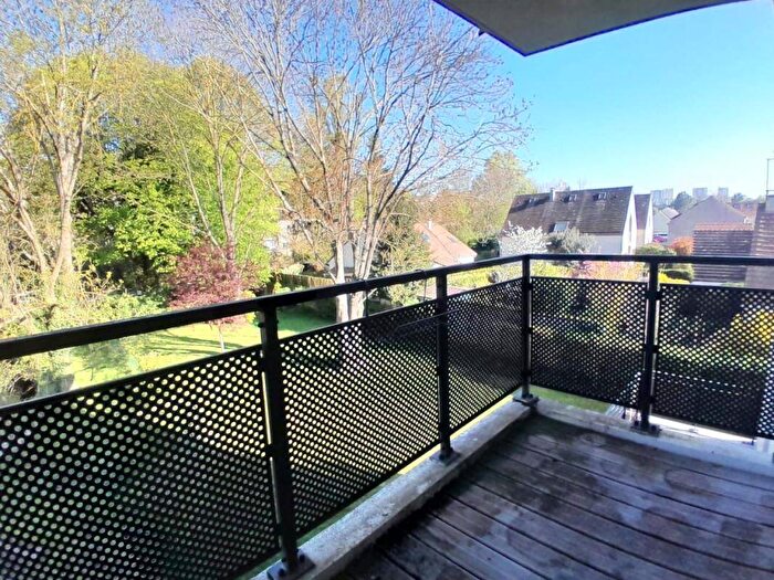 Saint Liesne-Centre Est, Melun : Appartement 3 pièces à louer