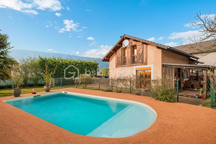 Maison à vendre - Voglans - 5 pièces - 4 chambres