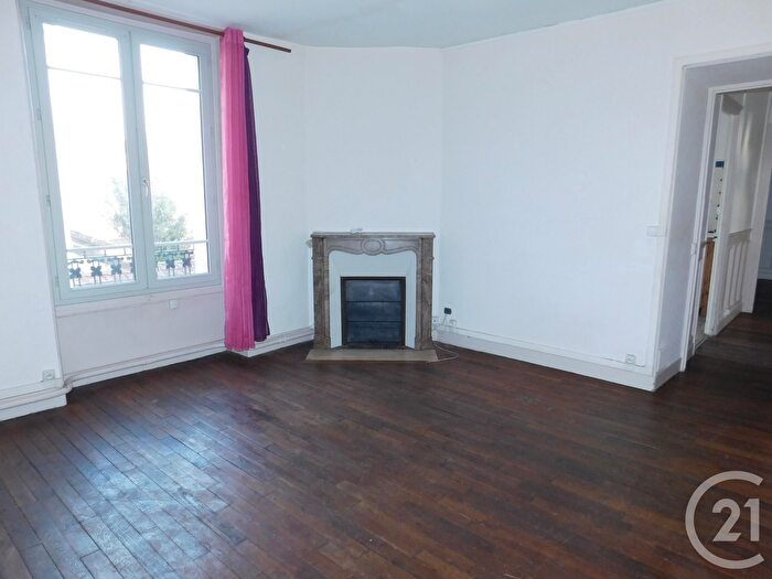 Appartement 3 pièces à Étampes, Centre-Ville, à louer