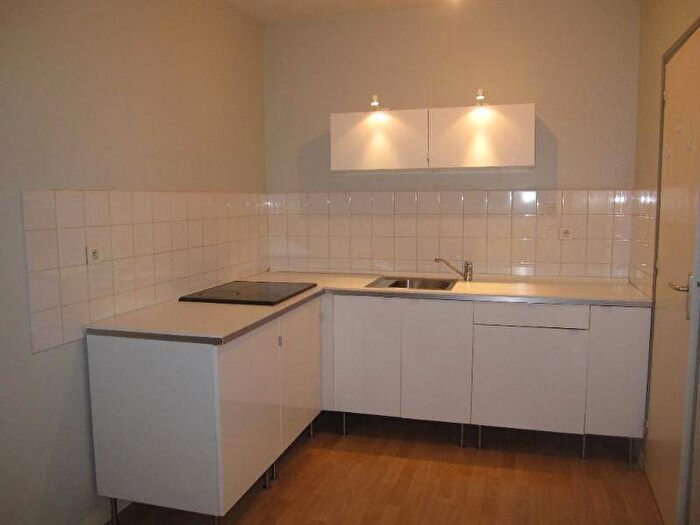 Appartement à louer - Centre-Loire, Saint-Just-Saint-Rambert - 2 pièces - 1 chambre