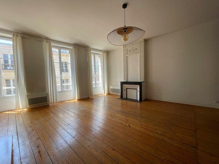 Appartement 3 pièces à Centre ville, Bordeaux, à louer