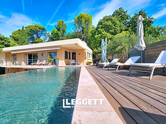 Maison à vendre - Donzère - 9 pièces - 3 chambres