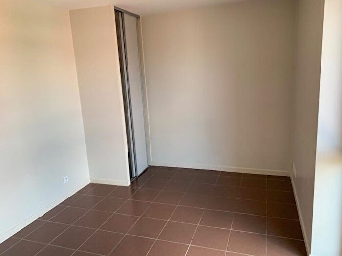 Appartement 3 pièces à Balan, à louer