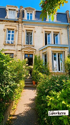 Vienne, L'Isle - Maison 9 pièces à vendre