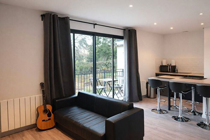 Le-Perollier, Écully - Appartement 1 pièce à louer