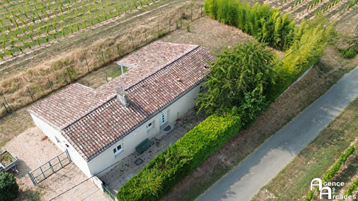 Arveyres : Maison 4 pièces à vendre