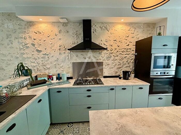 Maison à vendre - Chalais - 6 pièces - 3 chambres