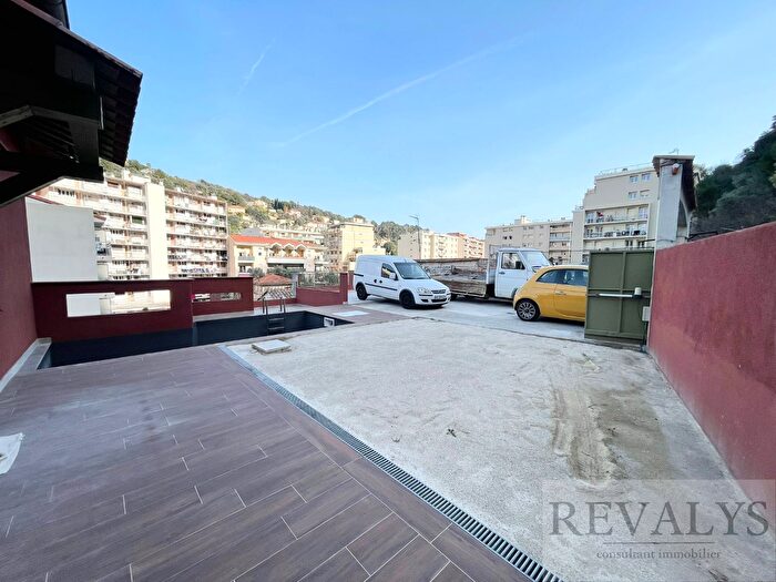 Appartement à vendre - Nice, Madeleine - 4 pièces - 3 chambres