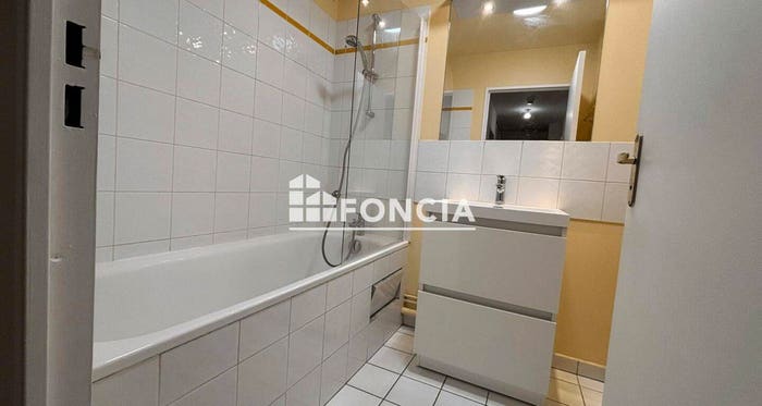 Le Vieux Verneuil, Verneuil-sur-Seine : Appartement 3 pièces à louer