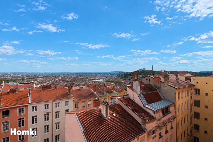 Appartement 2 pièces à Lyon 1er, Haut, Coeur des Pentes, à vendre
