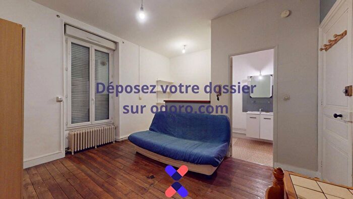 Champ de Mars-Bussatte-Victor Hugo, Angoulême - Appartement 1 pièce à louer