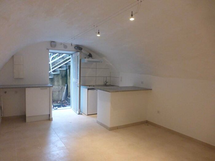 Haut Guichet-Centre Ouest, Orsay : Appartement 1 pièce à louer