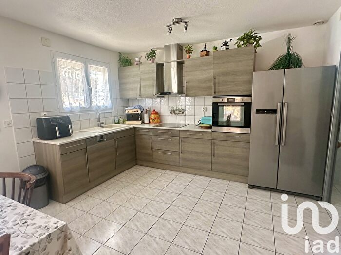 Maison à vendre - Vinassan - 4 pièces - 3 chambres