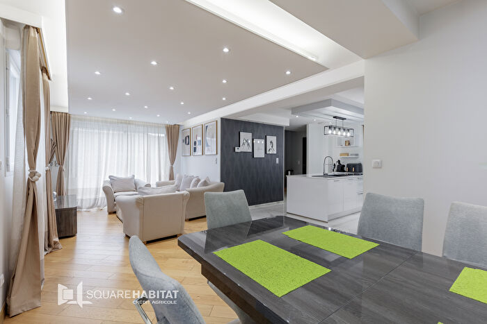 Maison à vendre - Grand-Charmont - 5 pièces - 3 chambres