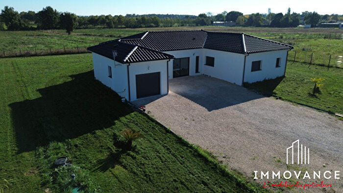 Maison 6 pièces à Castelsarrasin, Courbieu, Marchés, Gandalou, Saint-Jean, à vendre