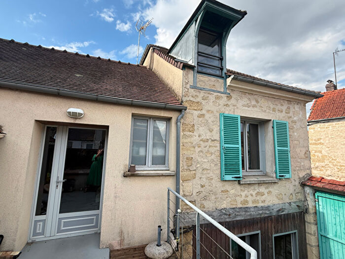 Neuville-sur-Oise : Maison 5 pièces à vendre