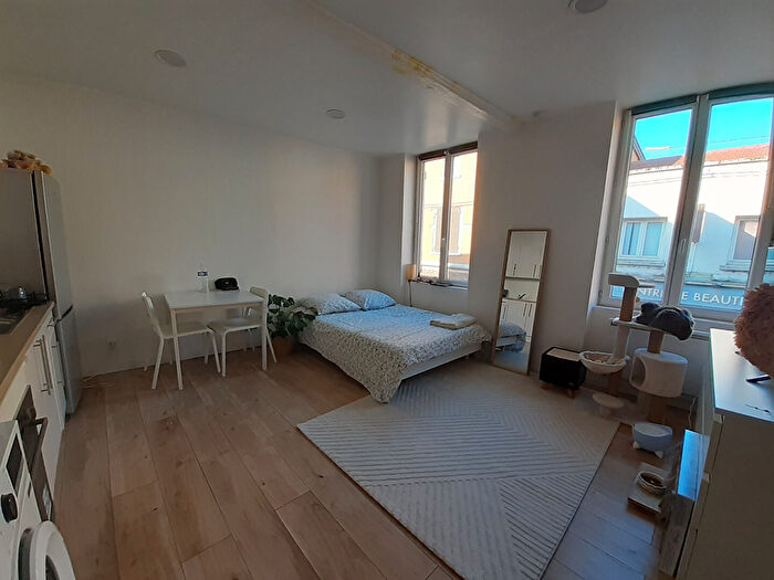Appartement 1 pièce à Miribel, à vendre