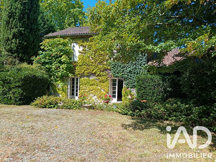 Saint-Aulaye : Maison 5 pièces à vendre