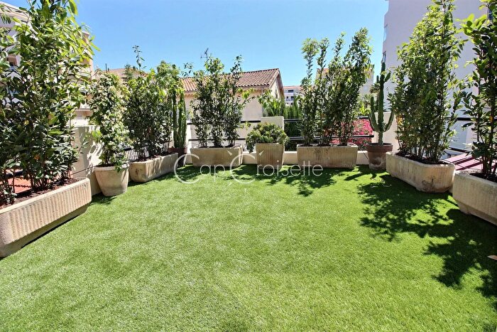 Appartement à vendre - Cannes, Pointe Croisette - 3 pièces - 2 chambres