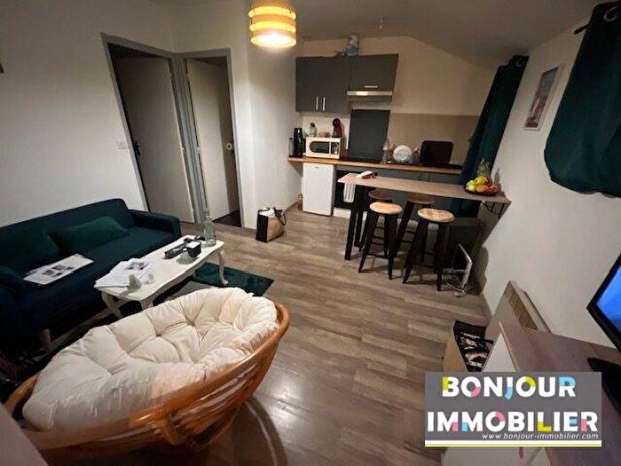Appartement à louer - Couronne Centrale, Bourges - 2 pièces - 1 chambre