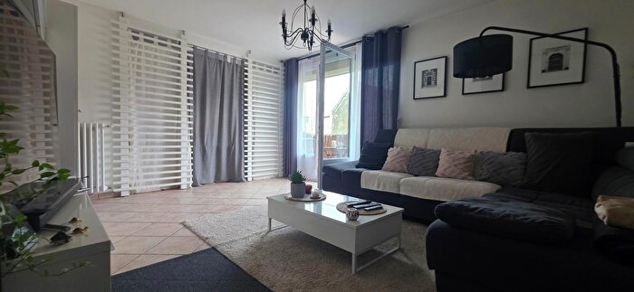 Appartement à vendre - Tinqueux - 4 pièces - 2 chambres