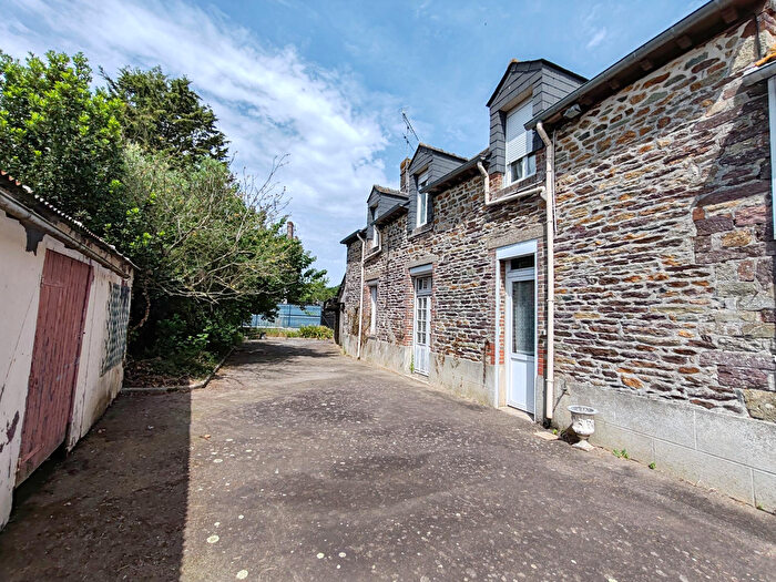 Maison 4 pièces à Le Theil-de-Bretagne, à vendre
