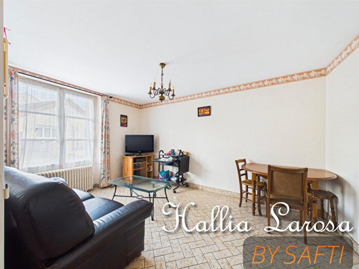 Maison à vendre - Saulgé - 4 pièces - 3 chambres