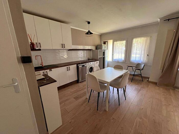 Appartement 2 pièces à louer à Vallée Aux Renards, Fresnes