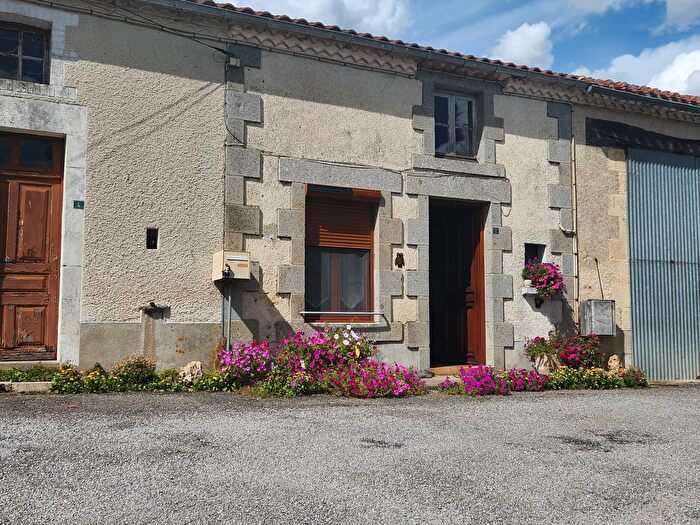 Maison à vendre - Bussière-Poitevine - 6 pièces - 1 chambre